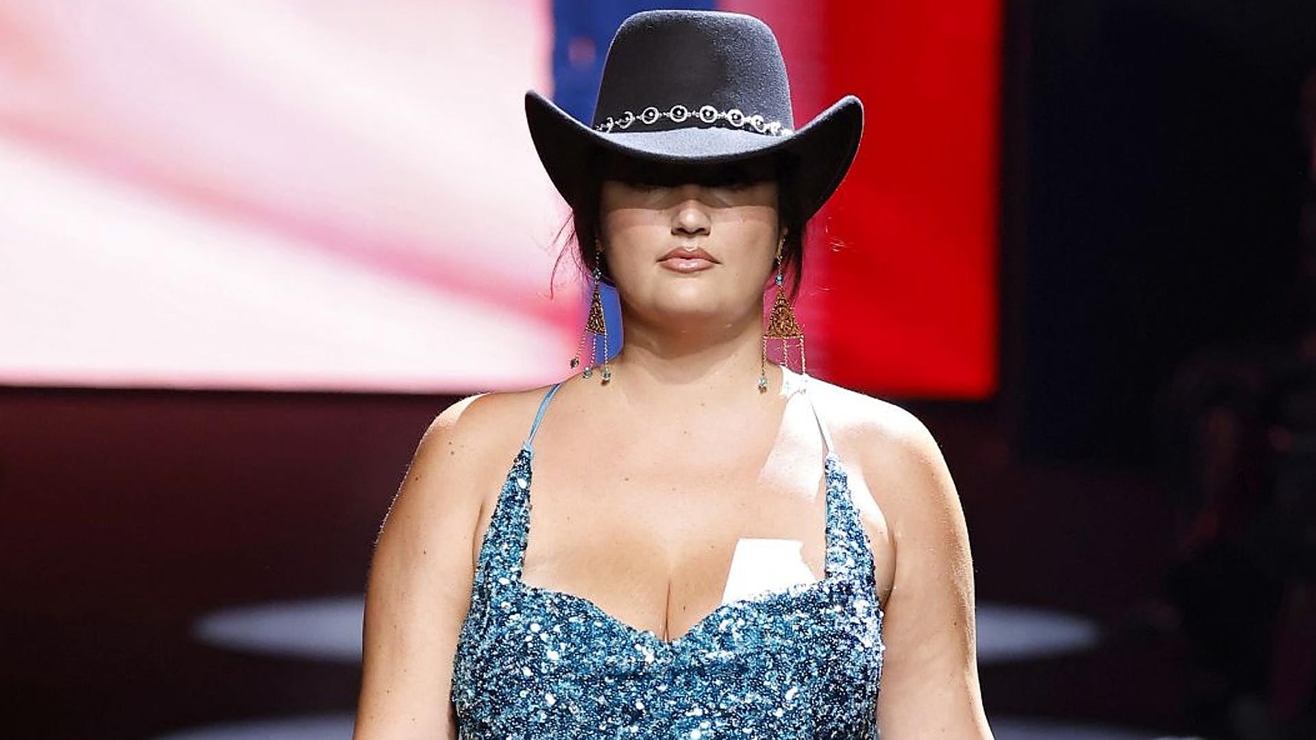 Marina Llorca, la modelo 'curvy' de Marbella que hace historia en la Mercedes Fashion Week ...